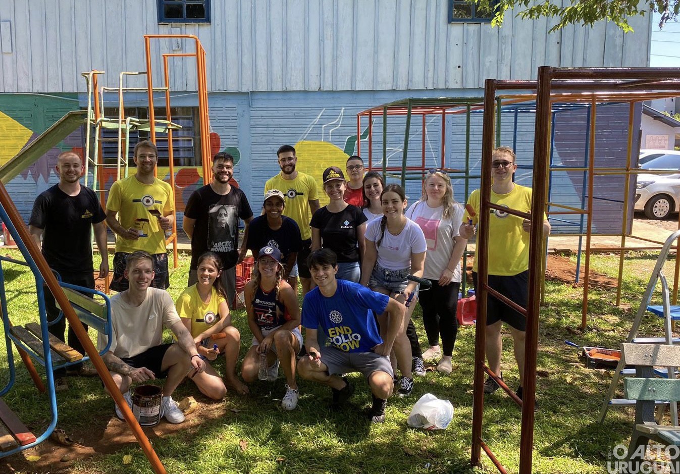 Rotaract FW revitaliza parquinho do Promenor | O Alto Uruguai