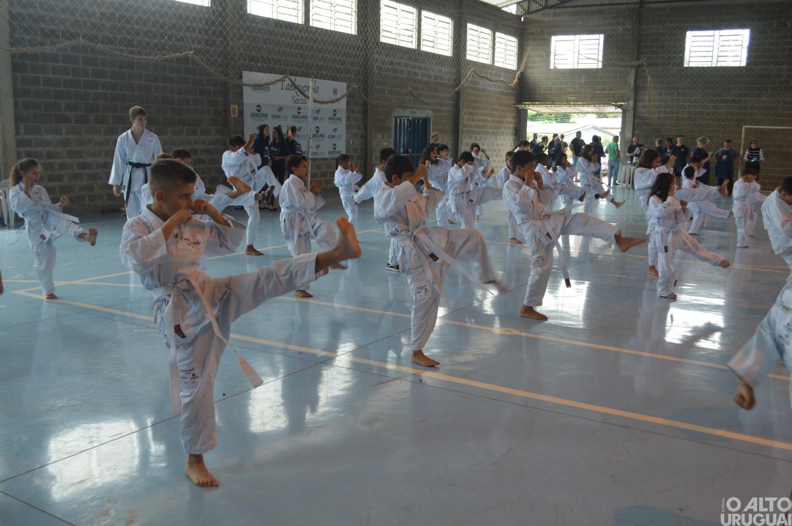 Promenor comercializa mais de 700 fichas de feijoada | O Alto Uruguai