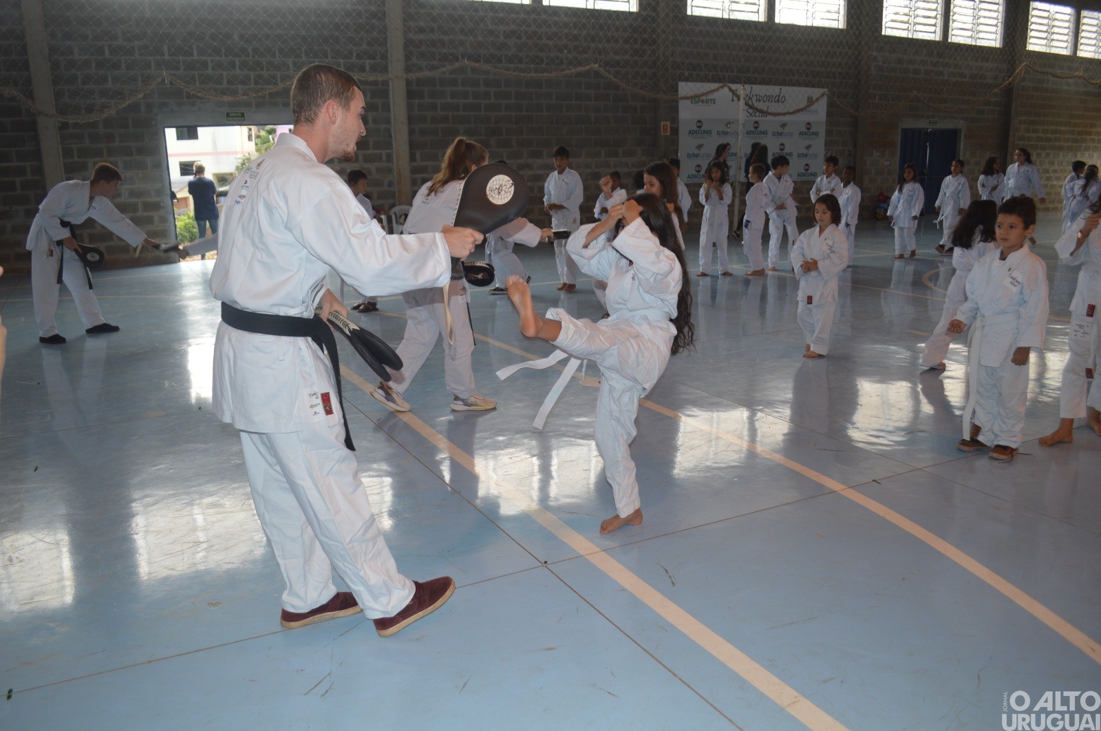 Promenor comercializa mais de 700 fichas de feijoada | O Alto Uruguai